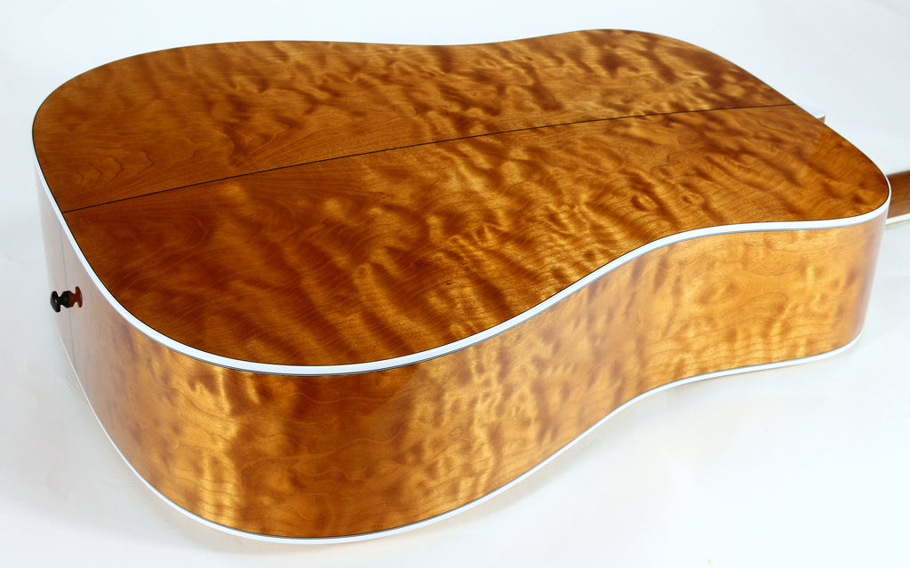 *SOLD* UNPLAYED! 1993 Taylor 610 Dreadnought - High-Grade QUILTED MAPL ...