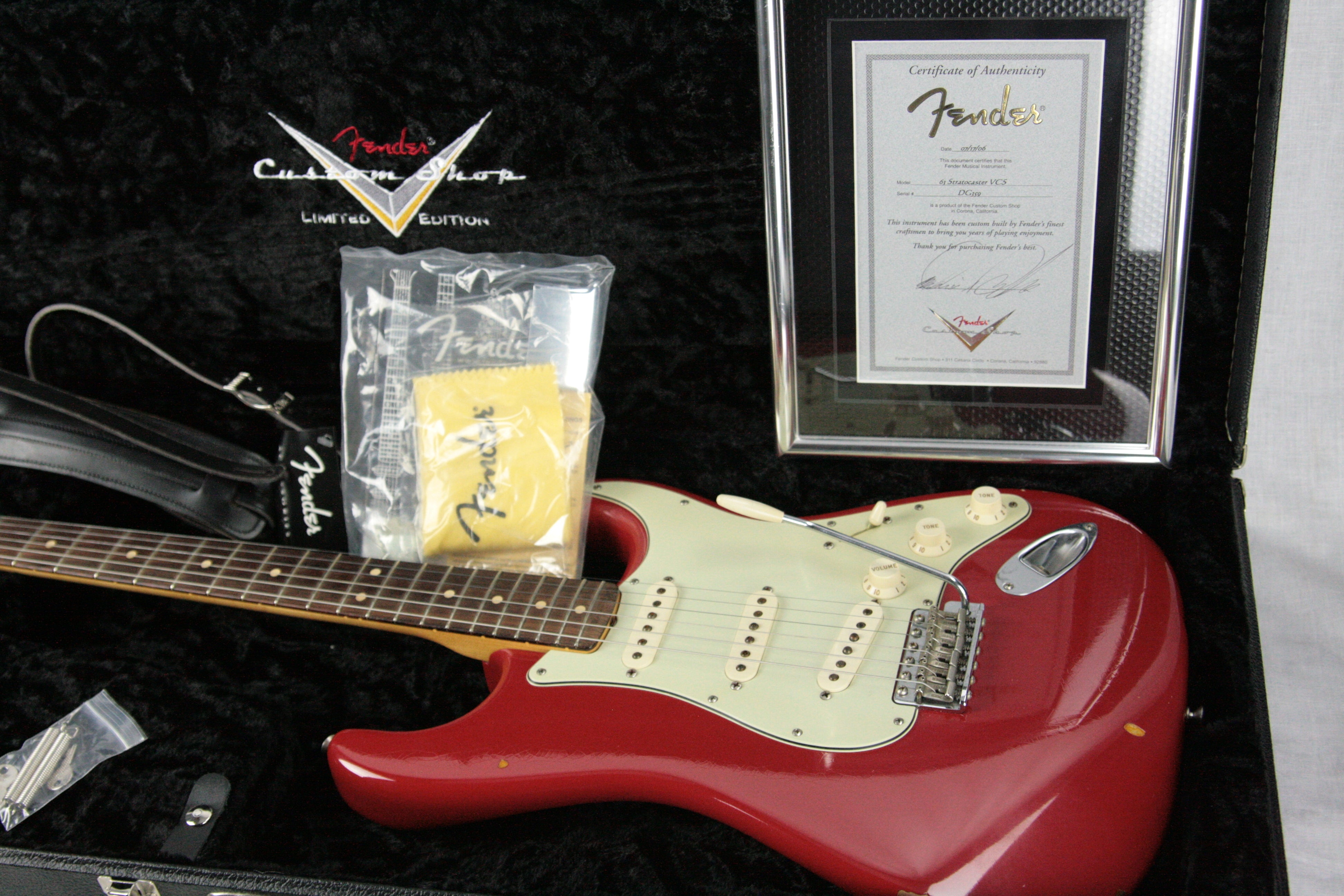 1963 Fender MASTERBUILT Stratocaster Custom Shop Brazilian Rosewood Re ...